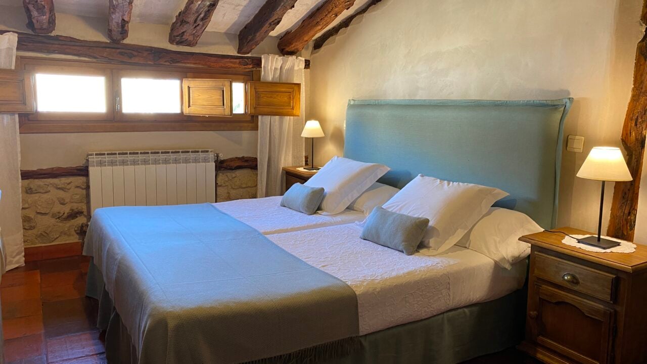 Casa Rural La Tena